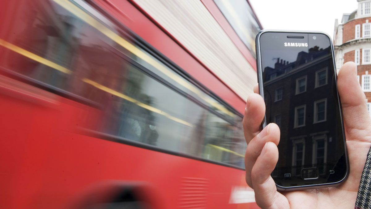 EE brings contactless smartphone payments to London buses | TechRadar