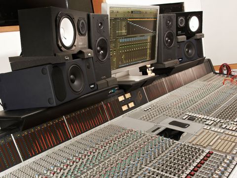 Fantastic (stock) plugins and how to use them: Logic Pro Compressor ...