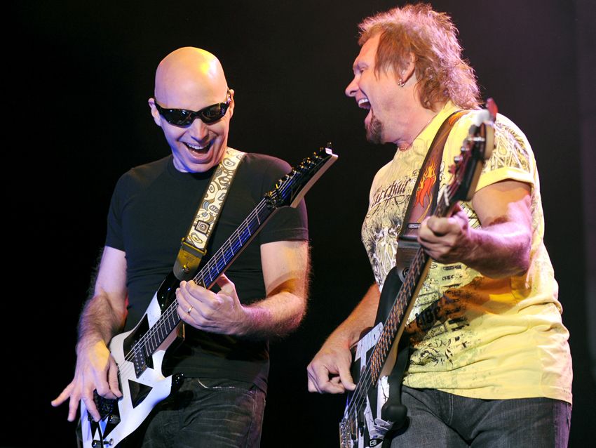 Interview: Joe Satriani, Michael Anthony on Chickenfoot's Road Test ...