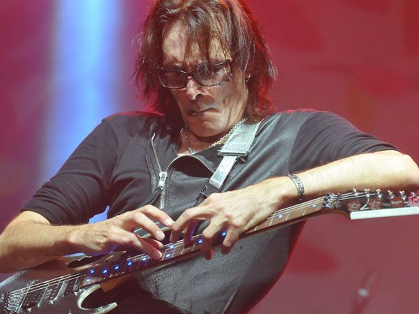 Steve Vai's 11 tips for guitarists | MusicRadar