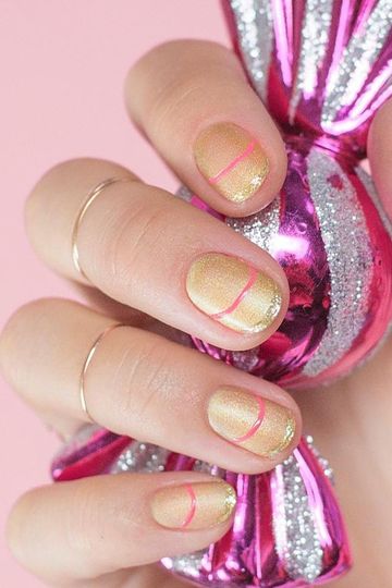 9 Best Gold Nail Polishes of 2018 - Metallic Gold Nail Art Design Ideas ...