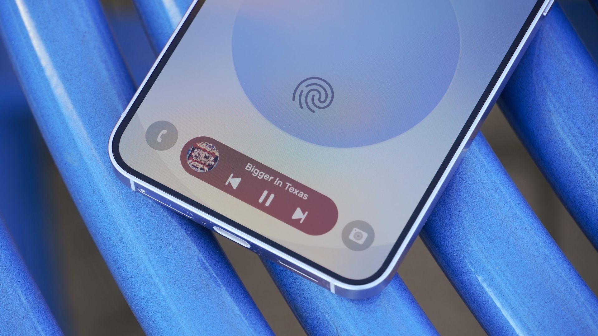 How well does the Galaxy S25 detect fake fingerprints or facial data ...
