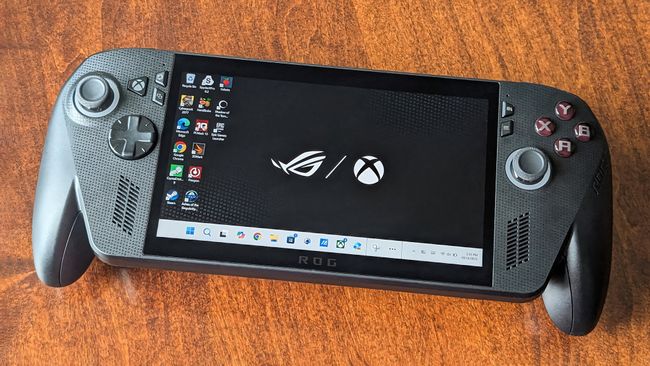 Microsoft experiment adds 'Handheld Mode' gaming UI to Windows 11 for ...