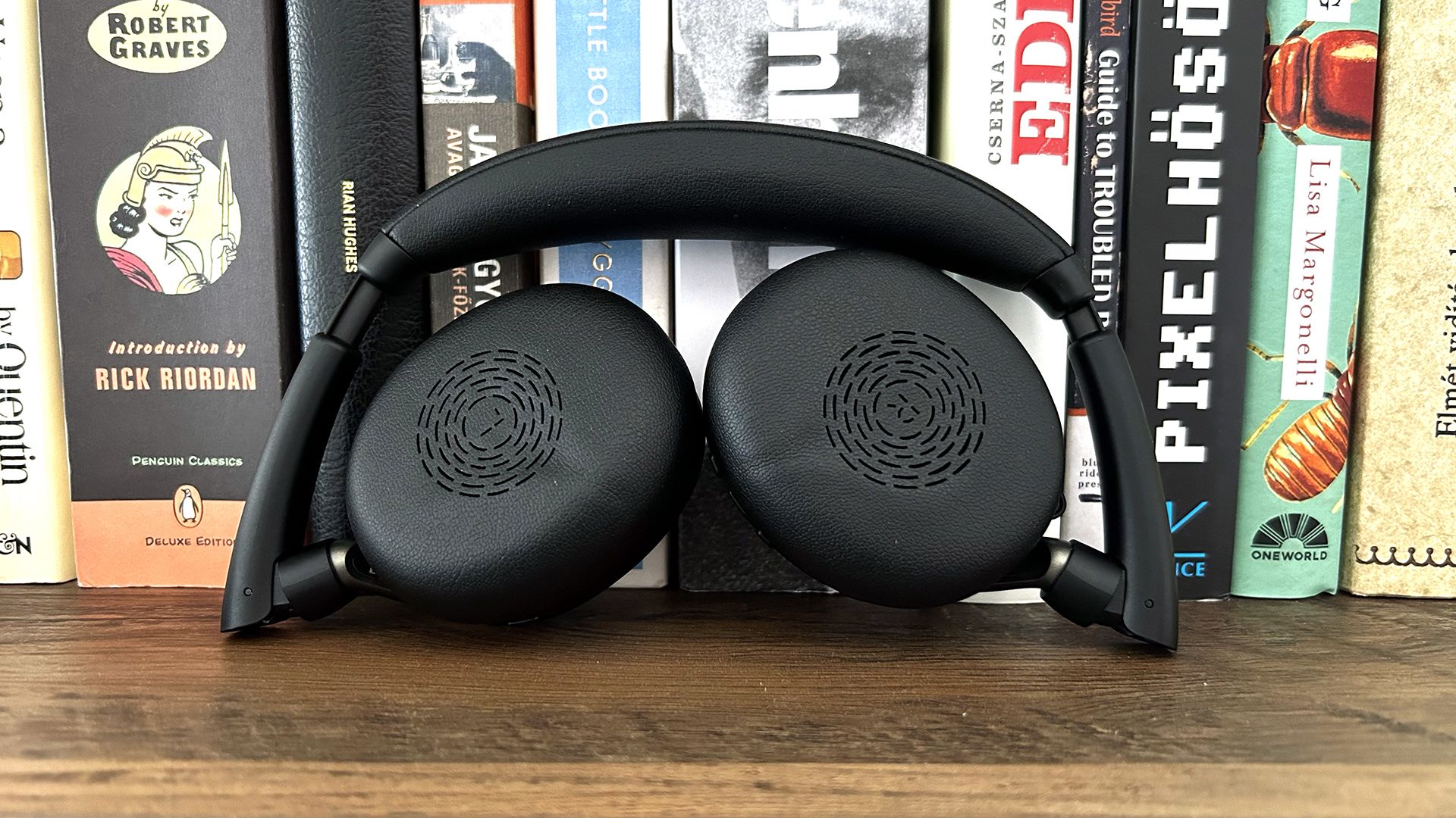 Jabra Evolve2 65 Flex review: Drown out the office noise | T3