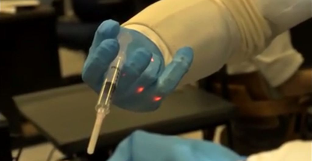 NASA Teaches Humanoid Robonaut 2 Medical Skills for Space Emergencies ...