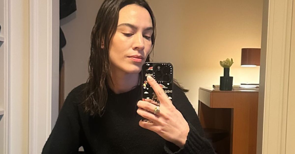 Alexa Chung's Gucci Horsebit Ballet Flats Will Dominate Spring | Who ...