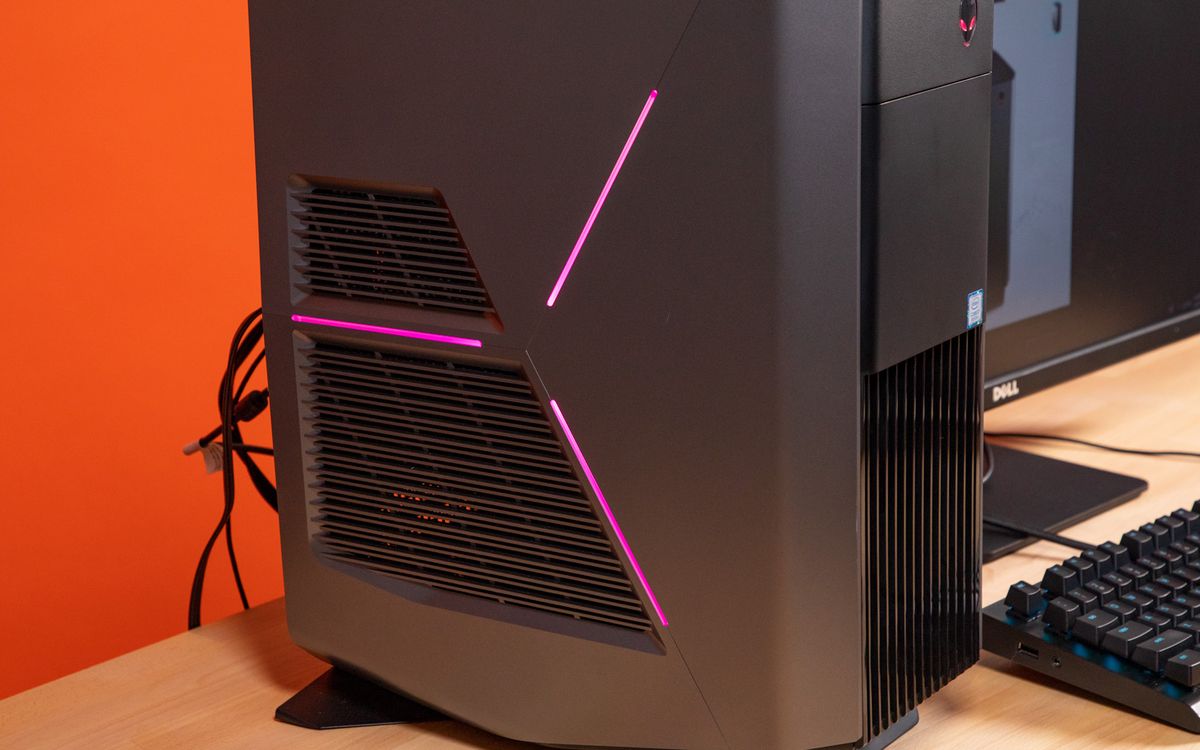 Alienware Aurora R8 Review: The Gaming PC King Gets RTX Power | Tom's Guide