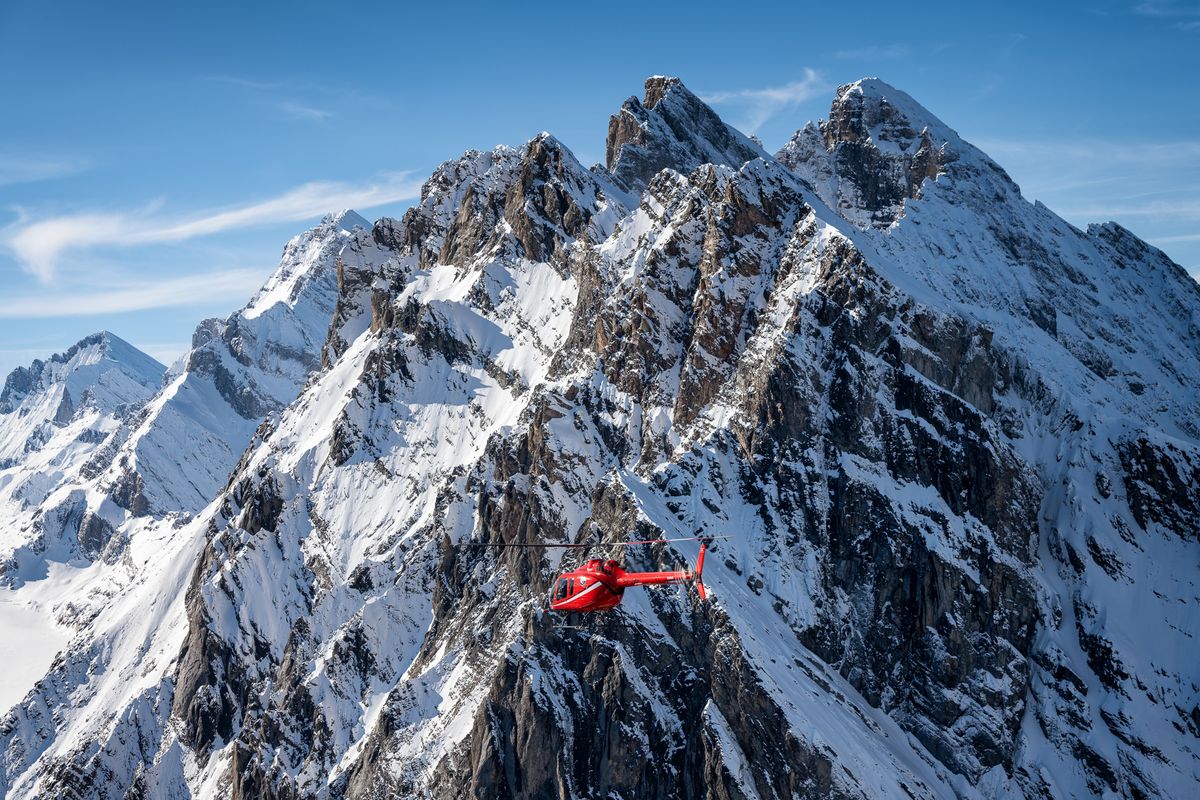 Aerial photography tips – how to shoot helicopters and aircraft ...