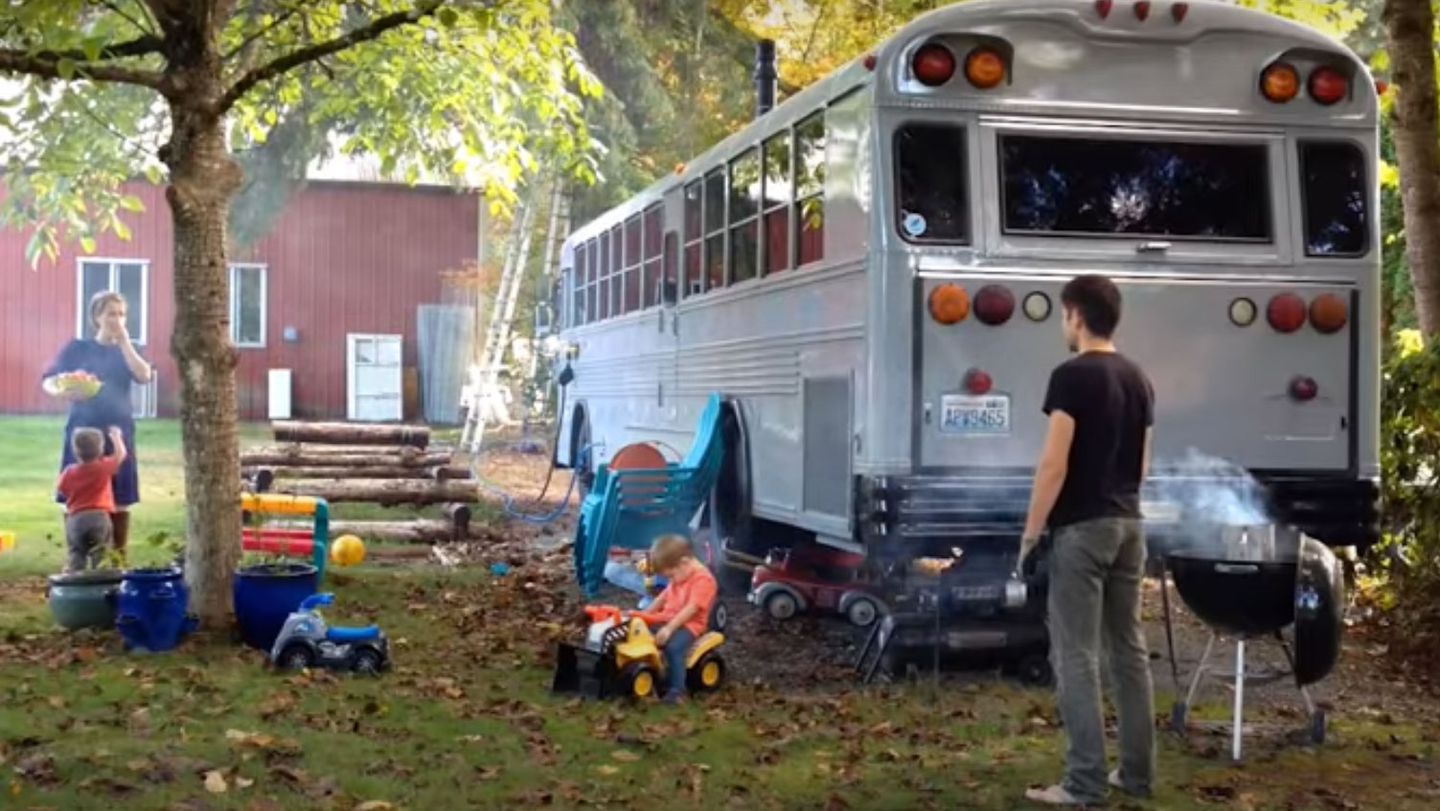 See how this couple turned a school bus into a tiny family home | Real ...