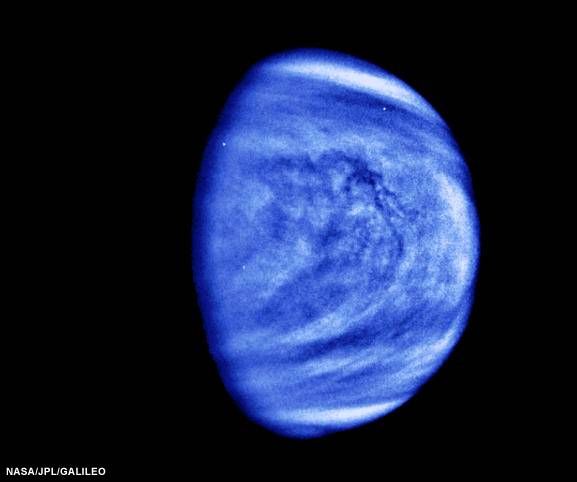 Strange Layer of Venus Surprisingly Cold | Space