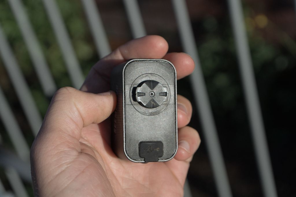 Magicshine SEEMEE300 bike light review: Incredible battery life, packed ...
