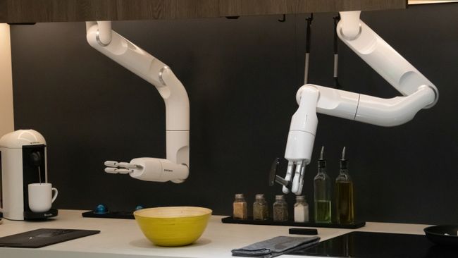 Samsung CES 2020: the best thing at the booth is this salad-making Chef ...