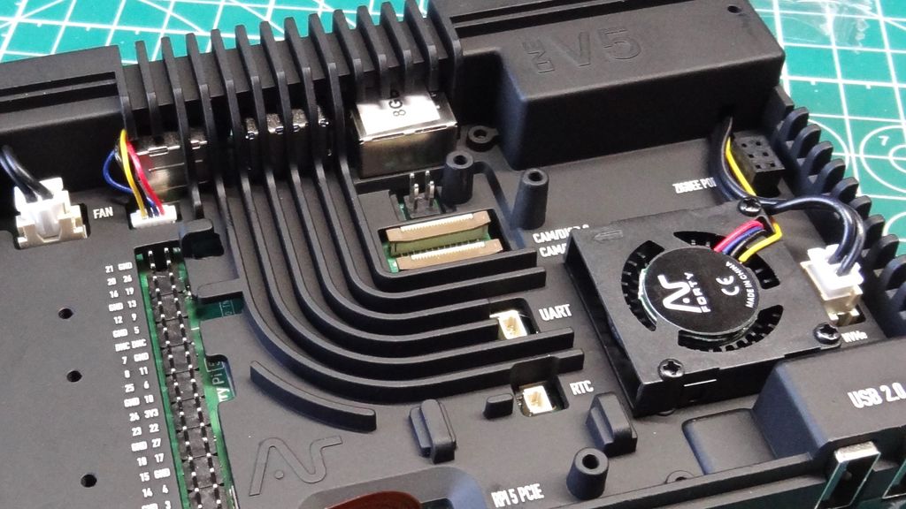 Argon One V5 Review: Not so sci-fi any more (Updated) | Tom's Hardware