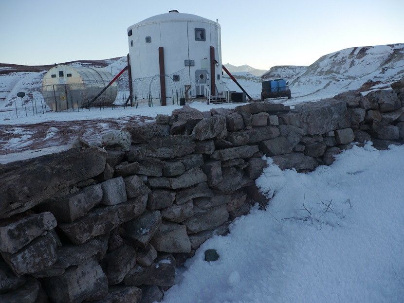 Mock Mars Mission Photos: Life on a Simulated Red Planet | Space