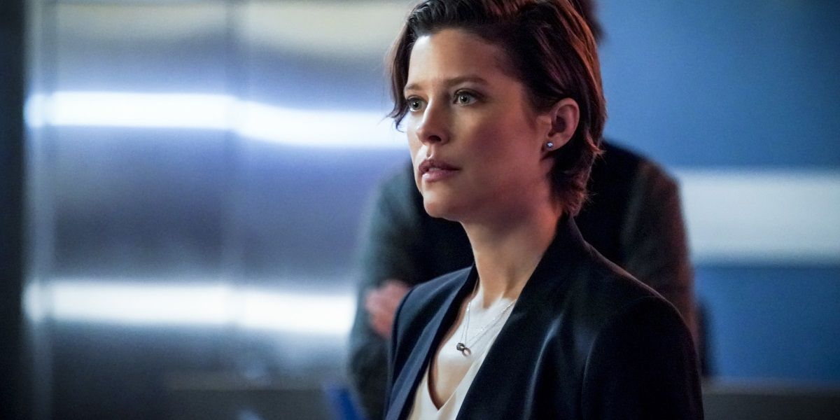 First Look At Arrow Vet As DC's Harbinger For Crisis On Infinite Earths ...