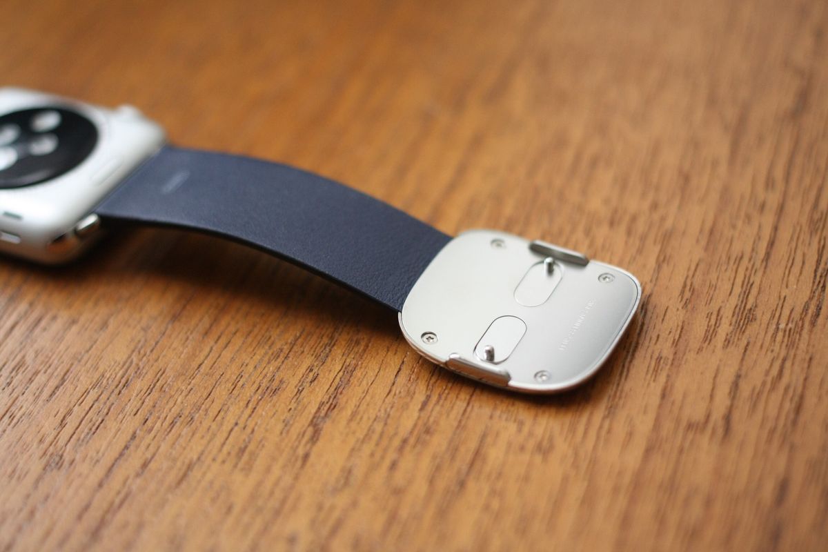 Apple Modern Buckle Watch Band Review| iMore | iMore