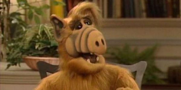 ALF Actor Michu Meszaros Is Dead At 76 | Cinemablend