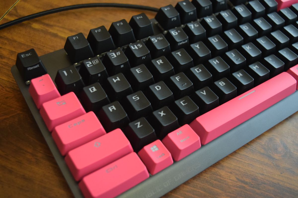 Asus ROG Strix Scope TKL Electro Punk Gaming Keyboard Review: Pink and ...