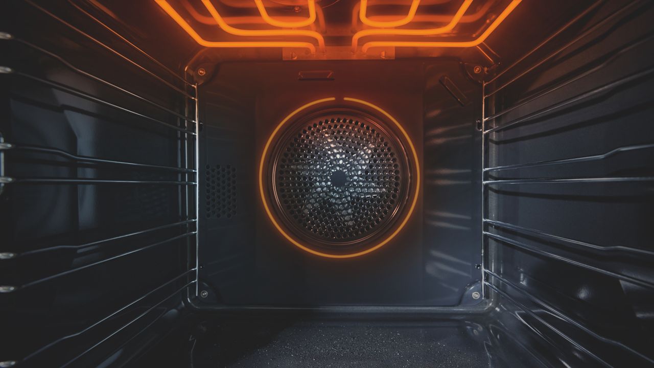 What you need to know before buying a self-cleaning oven | Woman & Home