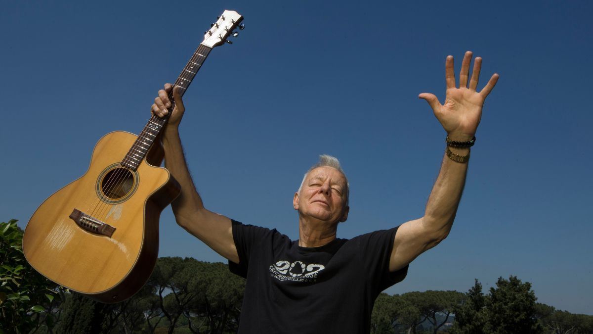 How Tommy Emmanuel deals with his lack of music theory | Guitar World