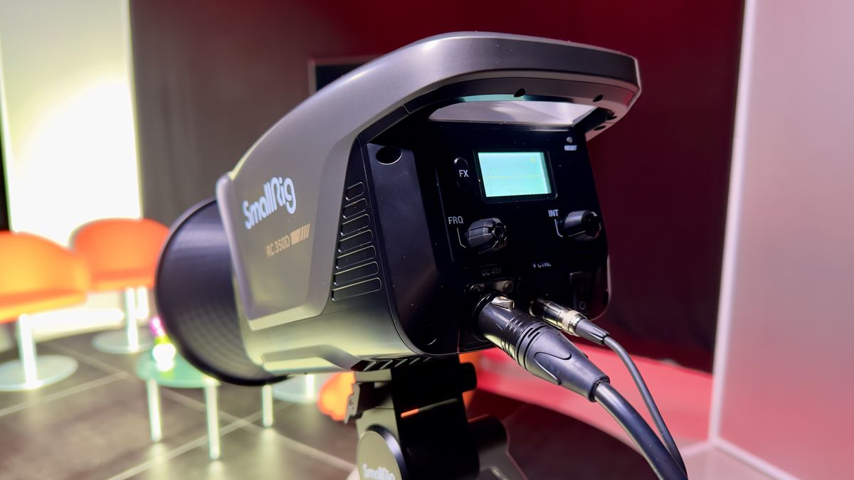 SmallRig RC 350D COB LED Video Light review | Digital Camera World