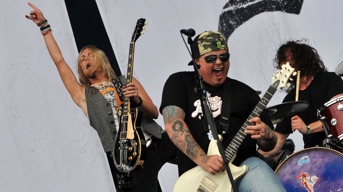 From Smalltown Heroes to Arena Rock: The Rise Of Black Stone Cherry ...