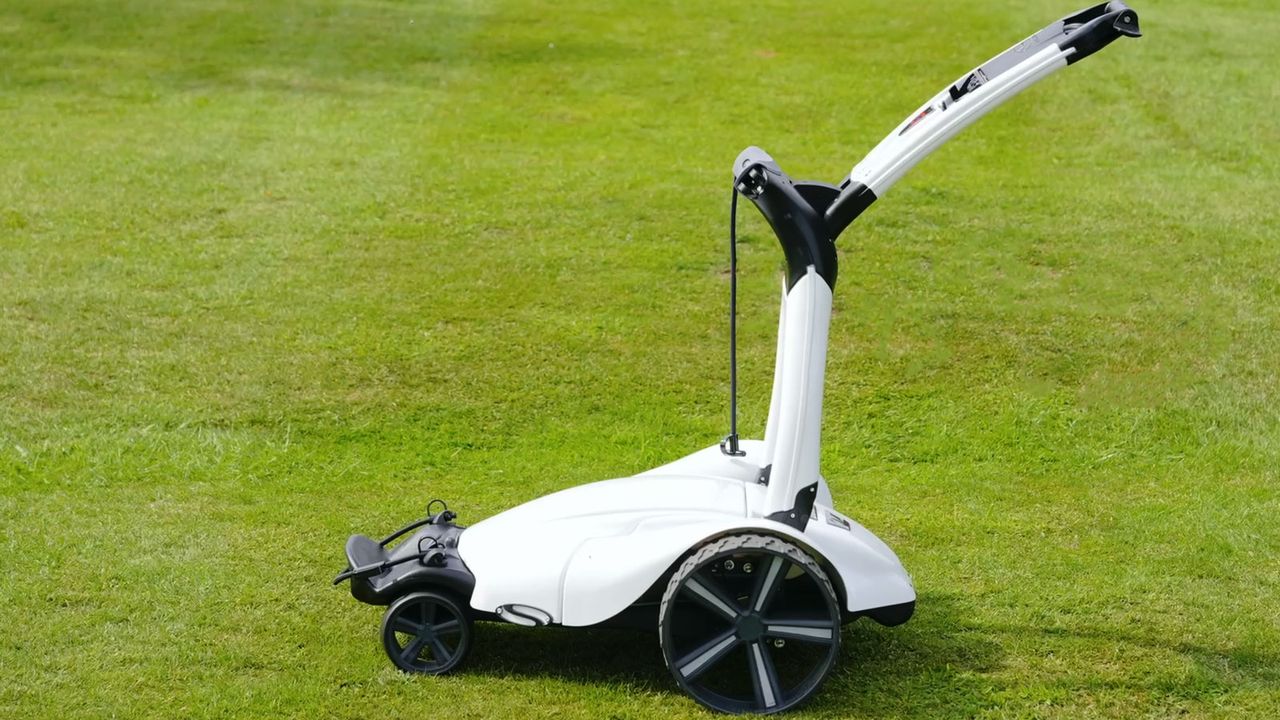 Stewart Golf V10 Remote Electric Trolley Review | Golf Monthly