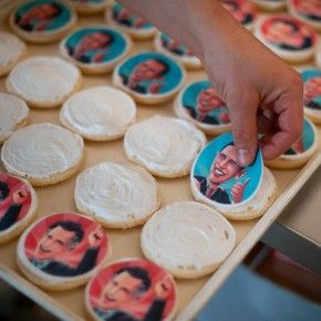 Campaign photo diary: Cookie-cutter candidates | The Week