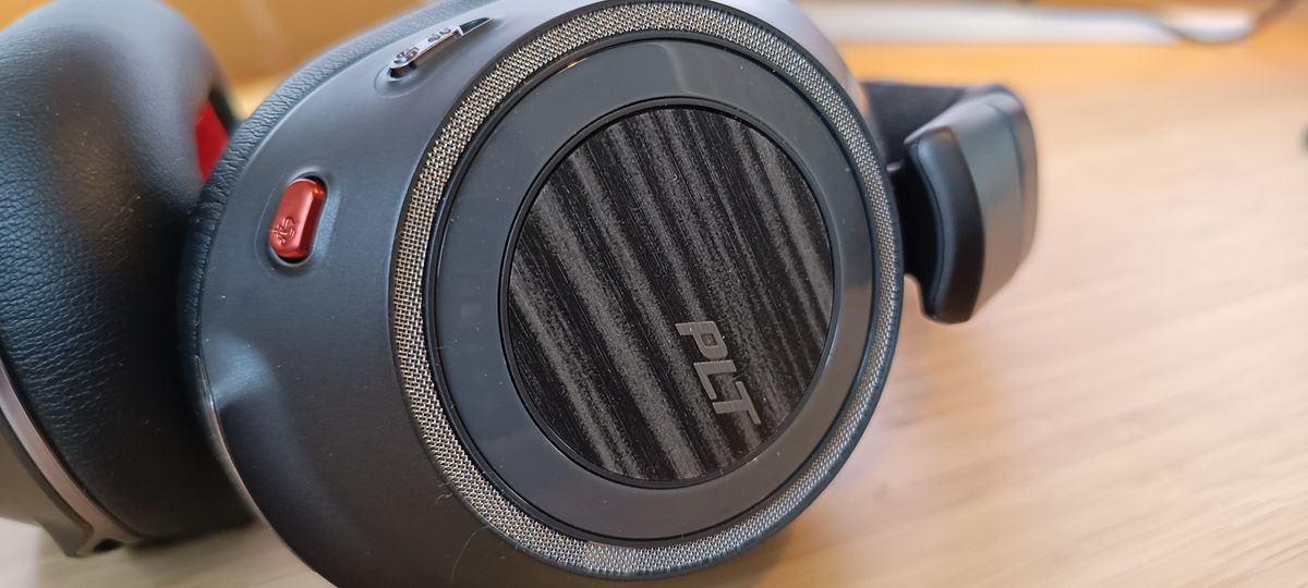 Poly Voyager 8200 UC review: ANC headphones uphold Plantronics heritage ...