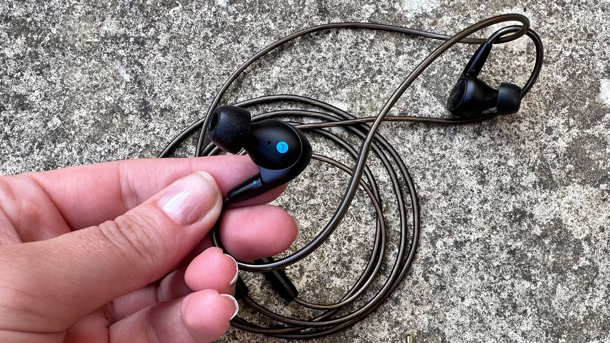 1More Penta Driver P50 review: wired earbuds with premium components ...