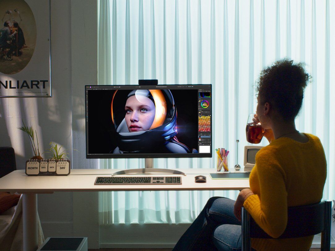 LG announces first 16:18 'Square Double' display; lets you see more ...