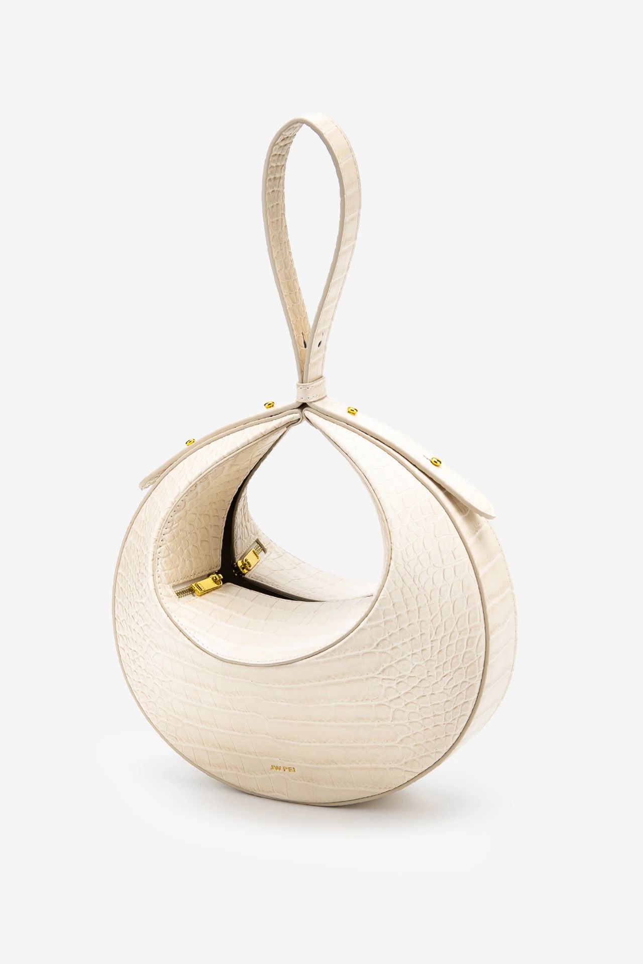 The 16 Best Round Bags to Carry in 2023 | Marie Claire