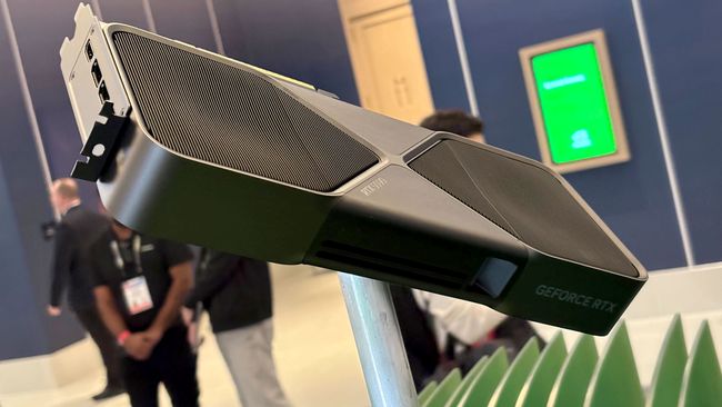 GB202 die shot beautifully showcases Blackwell in all its glory — GB202 ...