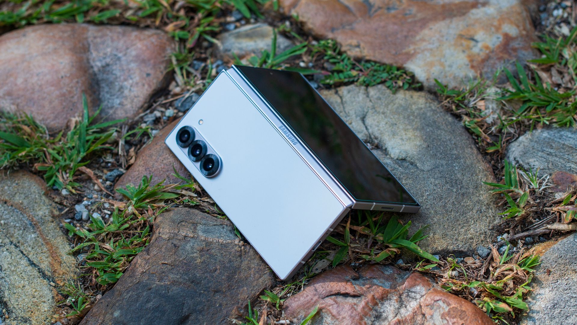 Is Samsung sorry for failing to innovate, or just sorry sales are down ...