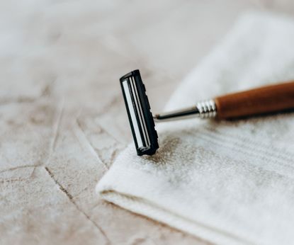 How to remove lint from clothes: even without a lint roller | Homes and ...