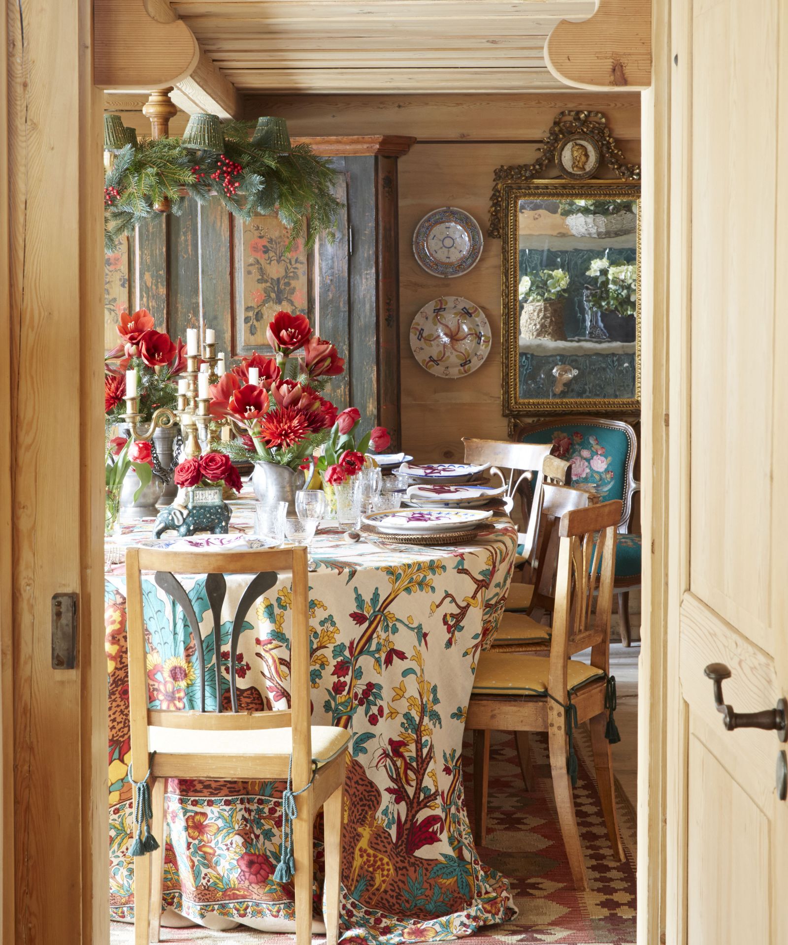 Cluttercore: 2021's unconventional new interiors trend | Homes and Gardens