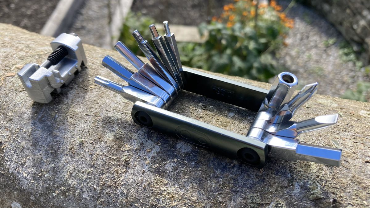 Crankbrothers F16 multi-tool review – neatly packaged trail-side ...