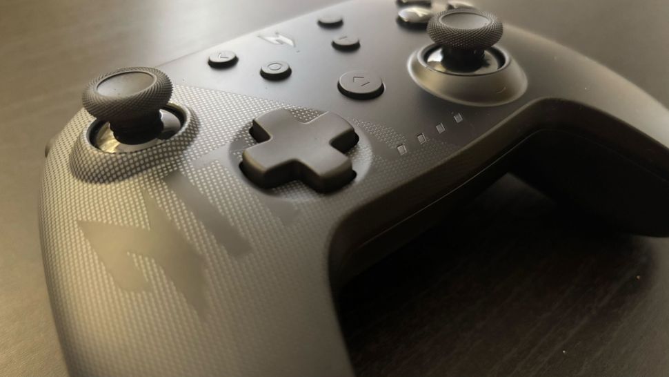 Acer Nitro NGR300 controller review: Acer’s turbo controller is behind ...