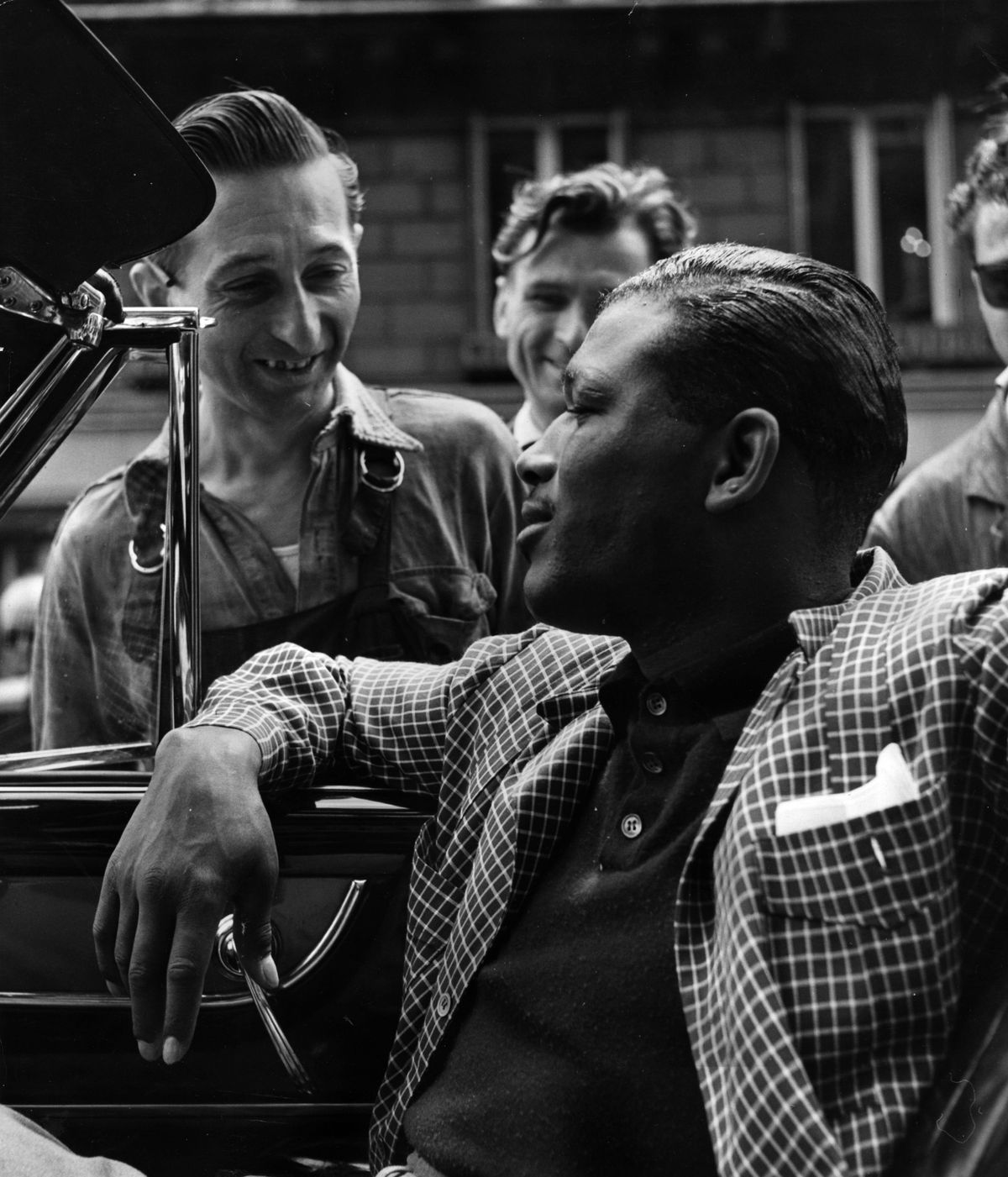 Incredible images of post-war Britain on show in Bert Hardy ...