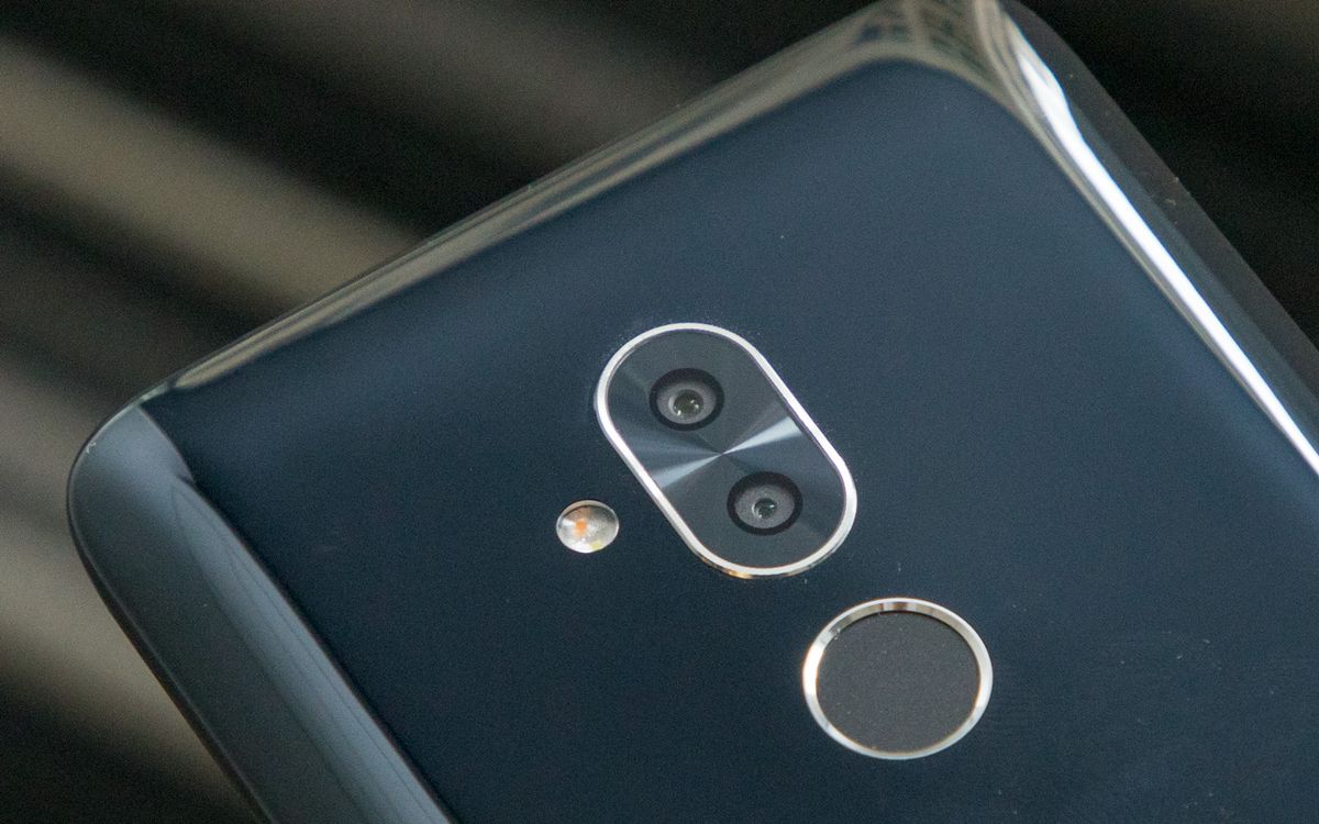 Alcatel 7: Full Review & Benchmarks | Tom's Guide