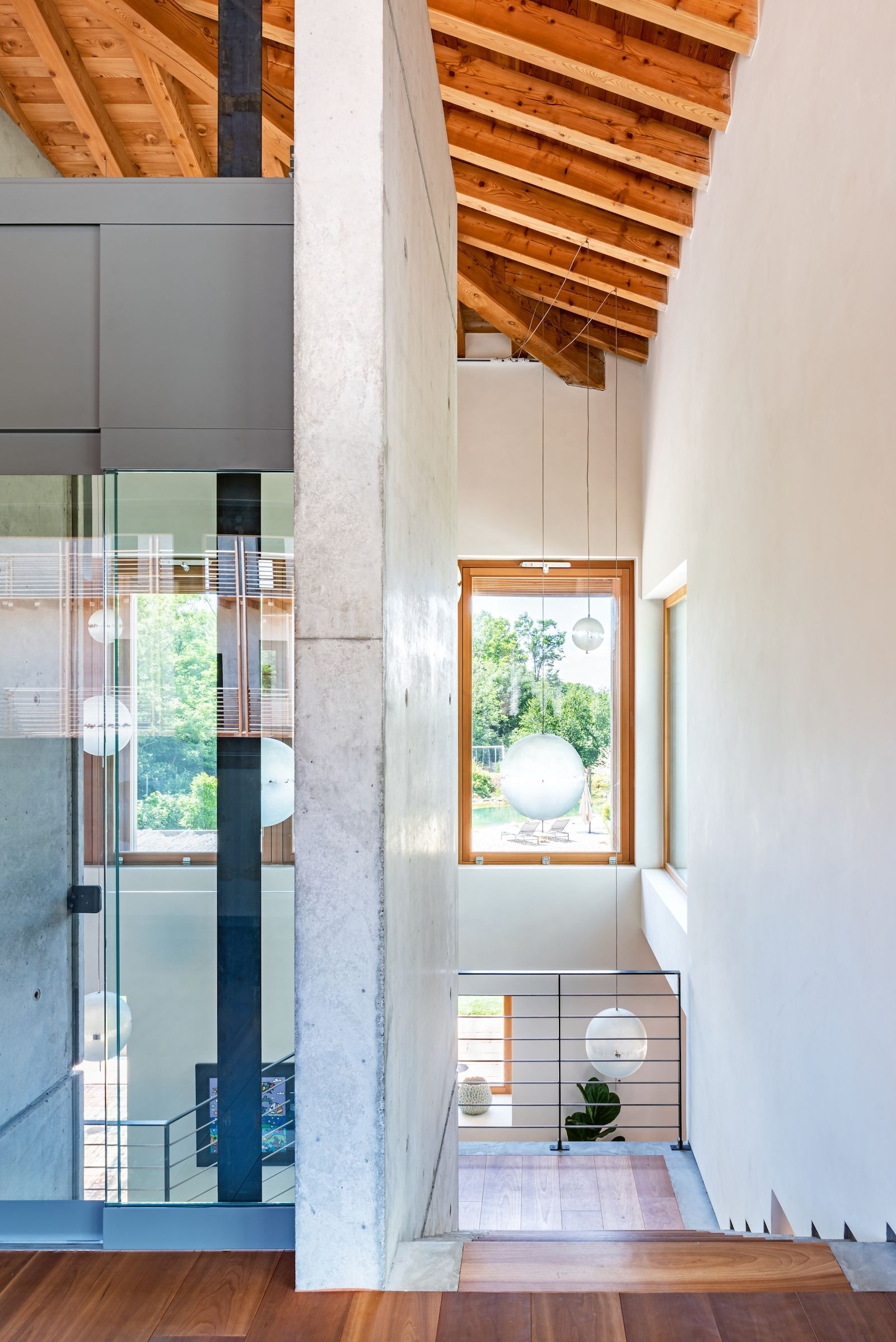 See inside a striking converted barn that dates back to 1700s | Livingetc