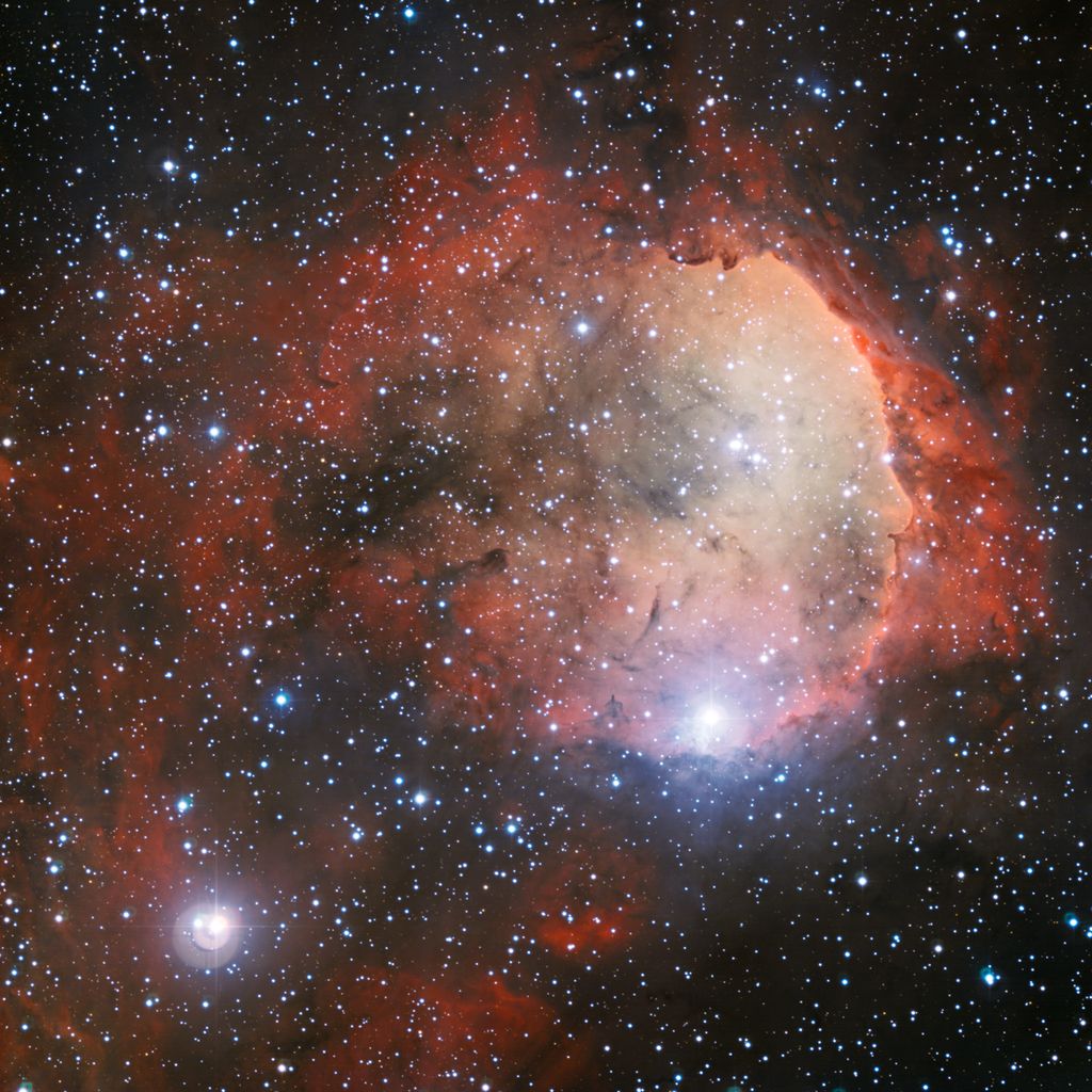 Glowing Nebula Looks Like Giant Human Face in New Photo | Space