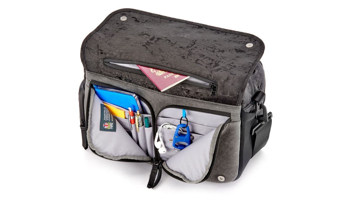 Morally Toxic Wraith (medium) review | Digital Camera World