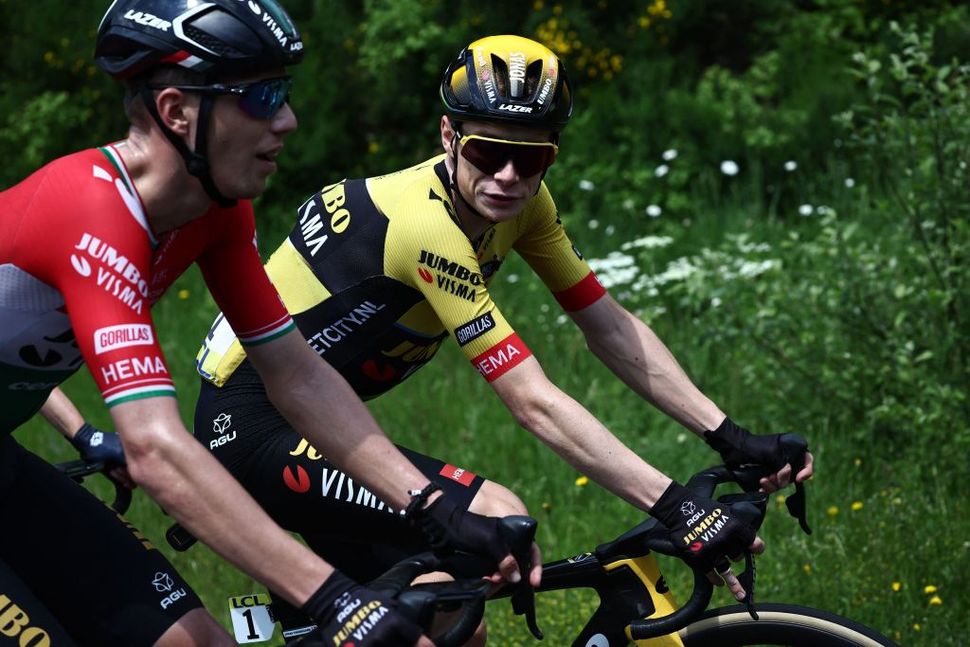 Critérium du Dauphiné: Julian Alaphilippe sprints to victory on stage 2 | Cyclingnews