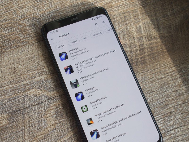How to enable the flashlight on your Android phone in 2020 | Android ...