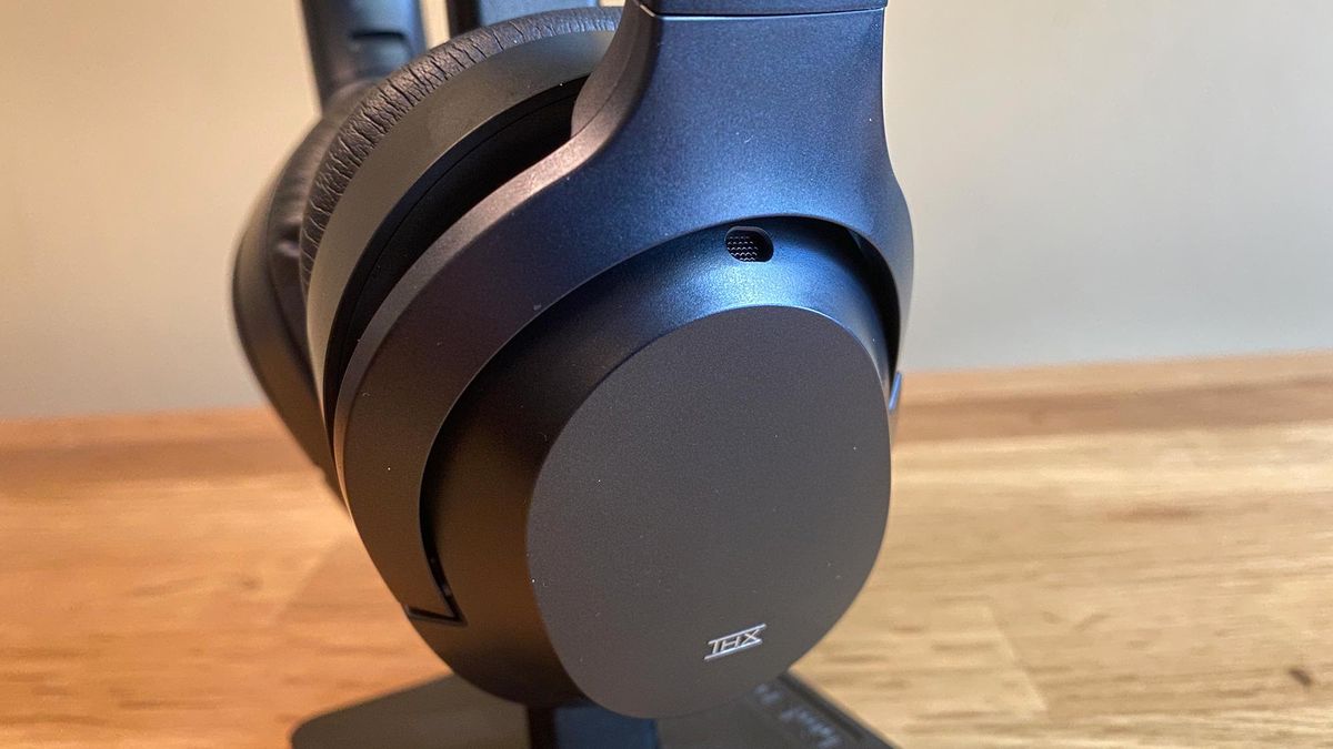 Razer Opus wireless headphones review | Laptop Mag