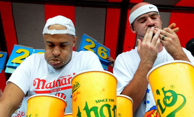 A world-ranked competitive eater talks training, hot dogs, and vomit ...