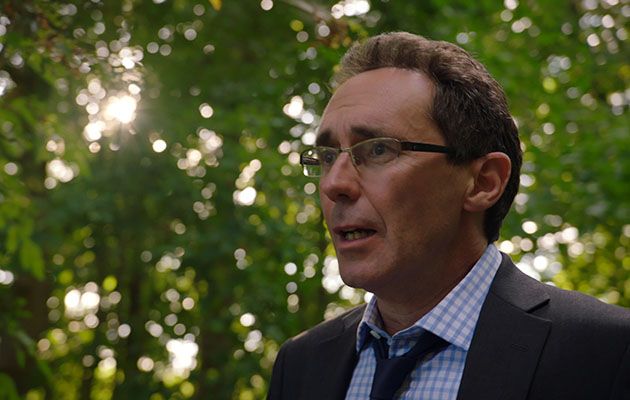 Holby City star Guy Henry reveals all about the DEADLY Hanssen v ...