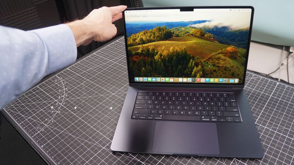 Apple MacBook Air 15-inch (M3) review: Bigger, bolder, faster, better ...