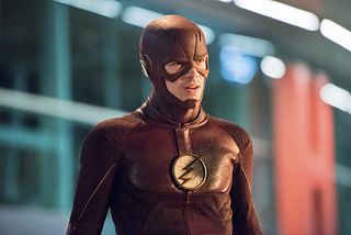 The Flash: We Finally Have A Good Look At Zoom And He's Terrifying ...